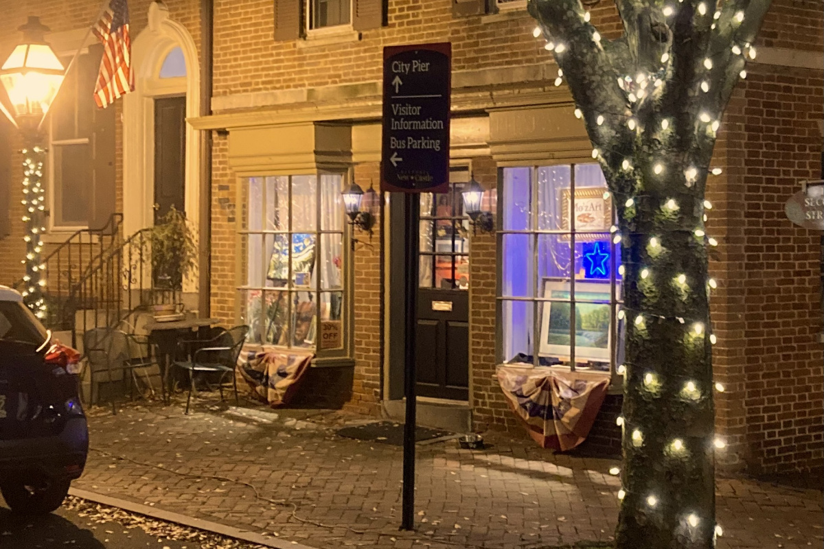 DelawareScene: Mo'zArt Gallery and Studio, Historic New Castle, DE